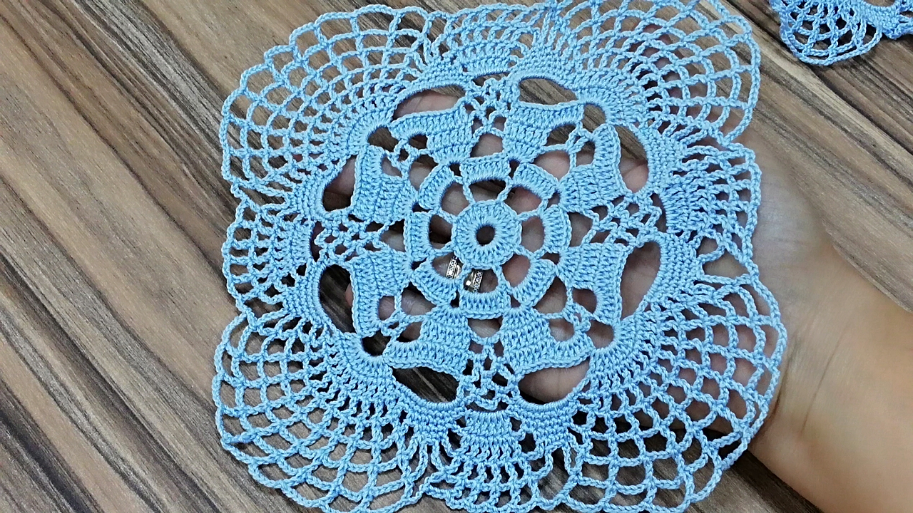 Dalgalı Modelli Vitrin Danteli Yapımı